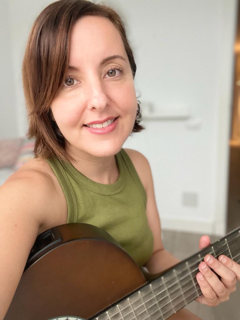 Sara Brito – Mujer isla – palabrayverso